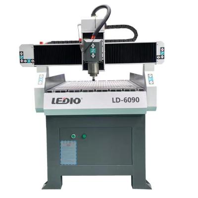 China Small Size CNC Router Machine  For Auto Carving Drilling for sale