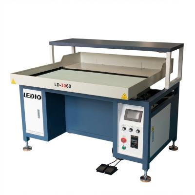 China Big Size Hotfix Rhinestone Shaking Machine 220V For Efficient Multi Layer Processing for sale