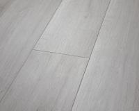 China Embossed Wholesale Home Decor HDF/MDF 8mm-12mm AC1-AC5 Waterproof Herringbone Oak Piso Laminado Engineered Parquet/Wooden Floor Laminate Flooring Tile /Tiles for sale