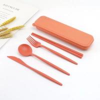China Lightweight Eco Tableware Accessories Food Grade Wheat Straw Fibre 4-PC Flatware Set For High Temperature Environments for sale