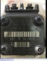 China Injector Assy 04147990 for Excavator Diesel Engine Spare Parts 100% New for sale