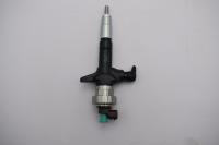China 4JJ1 Diesel Engine Injector Assy 095000-6980 Standard Size Excavator Parts for sale