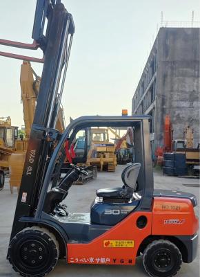 China Original Toyota 8F 30 Diesel Forklift 3 Ton Secondhand With Side Shift And Container Mast for sale