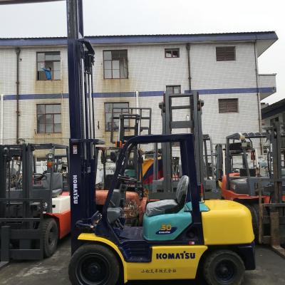 China Komatsu FD30 Forklift 3 Ton 4.5 Meters 3 Stages Diesel Forklift Used Lifting Machine Manufactured In Japan for sale