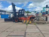 China All Terrain Linde 10-16 Ton Diesel Forklift Truck Manual Power Source Farms Core Components Engine Motor Rated Loading 15 16 Ton for sale