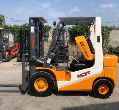 China Japan TCM 25 2.5Tons 4.5Meters 3 Masts Forklift Good Condition TCM Lifting Machine for sale