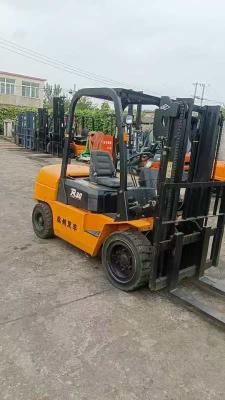 China Hangcha R30 3 Tons 3 Meters Second Used Diesel Forklifts Chinese Hangcha Lifting Machine for sale