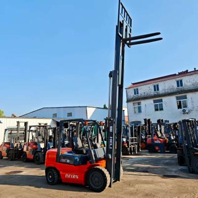 China Fast Shipping 3 Ton & 5 Ton Heavy Duty Diesel Forklift Trucks Hydraulic Models With Diesel Engine Power Source for sale