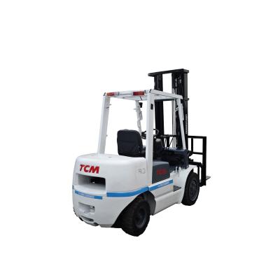 China Used TCM FD30 3-Ton Diesel Forklift in White Offering 4.5m Lifting with Center Cylinder in Automotive and Industrial Facilities for sale