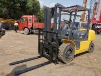 China Komatsu FD50 5 Ton Side Shift Second Hand Forklift for sale