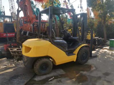 China Yellow 3M Gantry 3T Komatsu Fd30 Used Diesel Forklift for sale