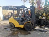 China Yellow 3M Gantry 3T Komatsu Fd30 Used Diesel Forklift for sale