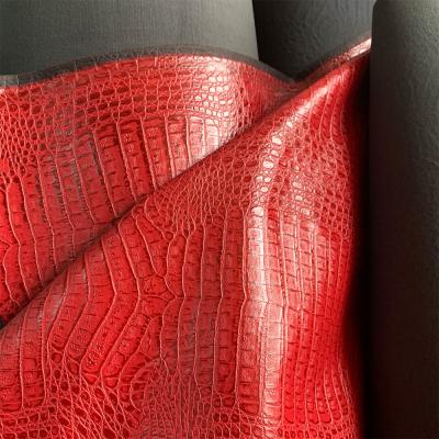 China Woven Faux Crocodile Skin Fabric 2.5mm Thickness Abrasion Resistant PU Leather for Bags Shoes for sale