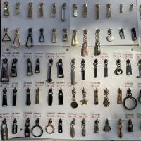 China Nickle free Long Chain Zipper , Rust proof Zip Fastener Sliders for sale