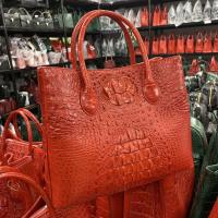 China Recycled Microfiber Croc Leather Lady Handbag 38x28x15cm OEM Custom for sale
