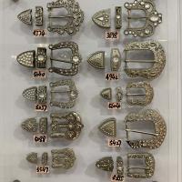 China Nickel Free Flower Belt Buckle 35mm Metal Alloy with Plastic Resin for Bags Garments for sale