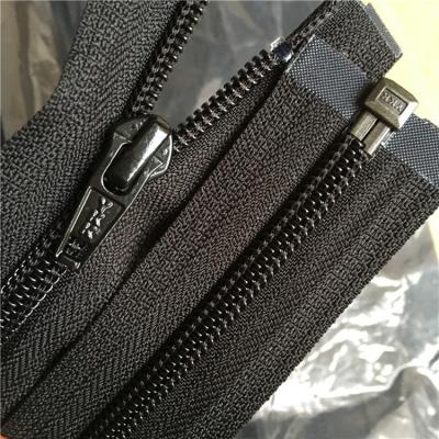China ODM Nylon Zipper Long Chain 3# 5# 8# W3.2cm W5cm Red Blue Black White for Garments Bags for sale