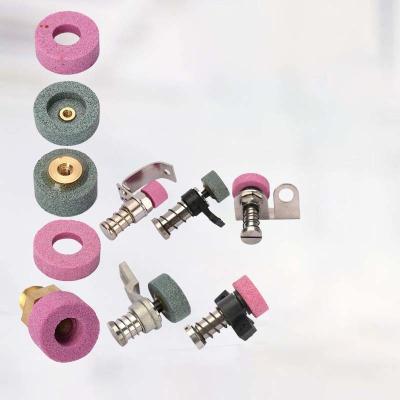 China Industrial Sewing Machine Needle Plate Steel Heat Embossing Shuttle Part 0.05kg for sale