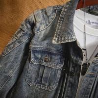 China Daily Pleated Fabric Hem mens denim jacket wholesale Stone Wash Long Sleeve Custom (JK764) for sale