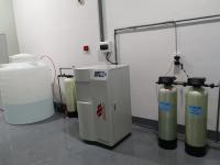 China Microcomputer Control Lab Ro Water System Up To 100 Liters Of Water Per Hour for sale