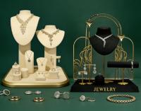 China Elegant Jewelry Display Props, Premium Velvet Necklace Bust Set for Luxury Gemstone Collections for sale