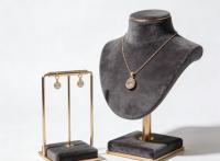 China Wireform Jewelry Display Stand | Artisan Style for Delicate Jewelry Brands for sale