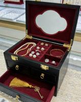China Elegant Large Capacity Jewelry Case, Mini Portable Design, Anti-Tarnish Soft Lining for sale