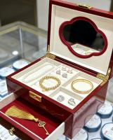 China Shockproof Travel Jewelry Case, Large Capacity Mini Box, Durable and Protective for sale