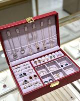 China Foldable Large Capacity Jewelry Organizer, Lightweight Travel Case, Elegant Design for Women for sale