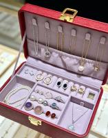 China Foldable Large Capacity Jewelry Organizer, Lightweight Travel Case, Elegant Design for Women for sale