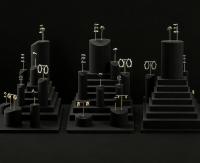 China Luxury Black Stepped Earring Display Set, Custom Matte Black Jewelry Stand for High-End Earring Boutique for sale