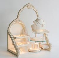 China Exquisite Hand-Carved Floral Scroll Details Cream White Finish Gold Trim Durable Jewelry Display Elevates Any Jewelry for sale
