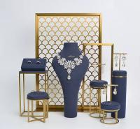 China Elegant Modern Jewelry Display Kit with Luxury Velvet Stand for High-End Jewelry Boutique for sale