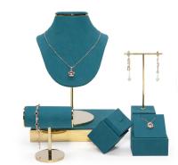 China Custom Modern Marble Jewelry Display Set, Premium Stone Necklace Bust for Fine Jewelry Retail for sale