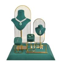 China Luxury Emerald Green Velvet Arch Metal Jewelry Display Set, High-End Jewelry Showcase for Necklace, Ring & Watch for sale