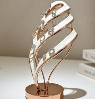 China Modern Romantic Heart-Shaped Jewelry Stand, 3-Tier Velvet Ring Holder for High-End Jewelry Showroom & Home for sale