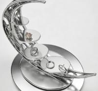 China Luxury Moon-Shaped Rotating Ring Display Stand 360 Rotatable Silver Metal Jewelry Organizer LED Lighting Durable High-End for sale