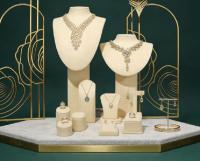 China Museum-Grade Jewelry Display Kit with Custom Velvet Stand Set and Oriental Gold Metal Screen for Luxury Retail for sale
