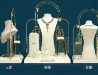 China Luxury Chinese Style Beige Velvet Jewelry Display Set with Necklace Bust and Gold Metal Frame for High-End Retail for sale