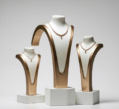 China Premium Rose Gold Necklace Display Bust, Velvet Jewelry Mannequin Stand for Pendant & Chain, Luxury Jewelry Store Display Holder for sale