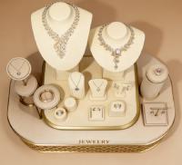 China Luxury Beige Velvet Jewelry Display Set, Necklace Bust with Gold Metal Grid Base for High-End Jewelry for sale