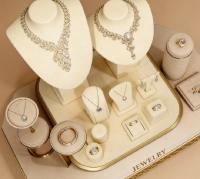 China Luxury Beige Velvet Jewelry Display Set, Necklace Bust with Gold Metal Grid Base for High-End Jewelry for sale