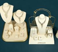 China Luxury Chinese Style Beige Velvet Jewelry Display Set, Necklace Bust with Gold Cloud Metal Frame for High-End Jewelry for sale