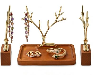 China Handcrafted Brass Antler Jewelry Organizer, Premium Gold Metal Tree Display Rack with Solid Wood Base for High-End Jewelry for sale