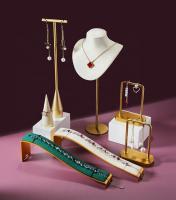 China Minimalist Jewelry Display Stand for Modern Jewelry Store Exhibition for sale