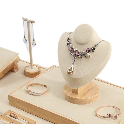 China Jewelry Display Bust Model for Necklace Pendant Earring Show Display for sale