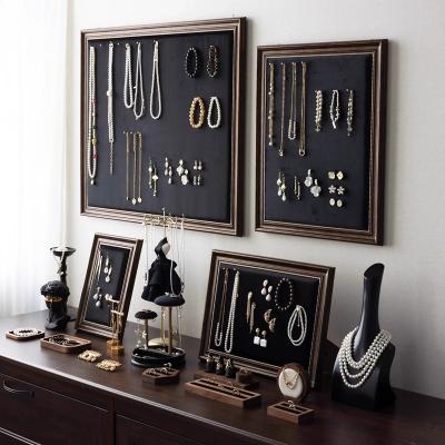 China Ecklace Display Stand Long Chain Pendant Holder Jewelry Props for Shop Window for sale