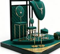 China Luxury Emerald Green Jewelry Display Set, Premium Velvet & Gold Jewelry Showcase for Necklaces, Rings & Earrings for sale