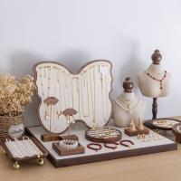 China Wholesale Fashion Jewelry Display Stand for Global Market for sale