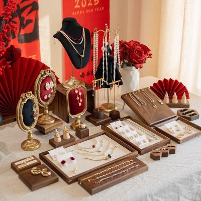 China Luxury Jewelry Display Props With Custom Logo for Brand Promotion for sale